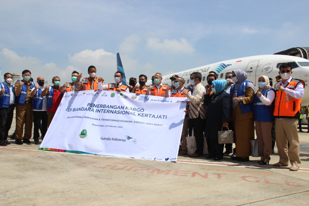 Pos Indonesia Siap Garap Layanan Kargo Jabar | Pos Indonesia